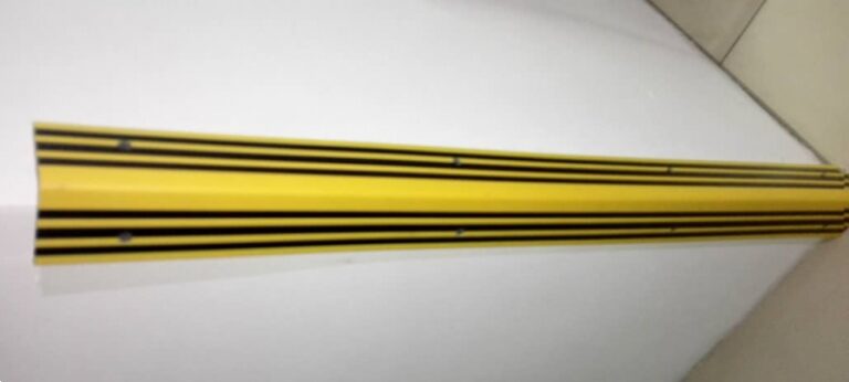 PVC RUBBER CORNER GUARD YELLOW BLACK COLOUR – TangSafety