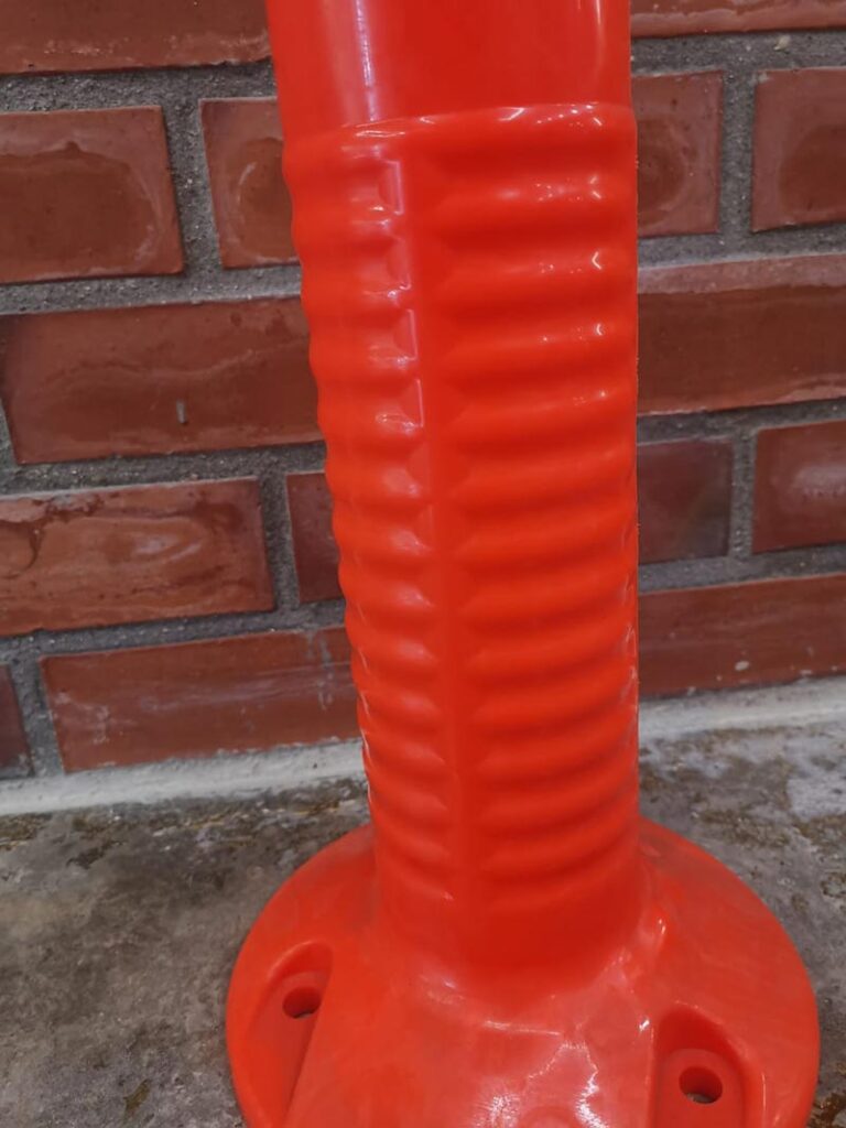 REBOUNDABLE AND FLEXIBLE WARNING POST – PU RED ORANGE COLOUR – TangSafety